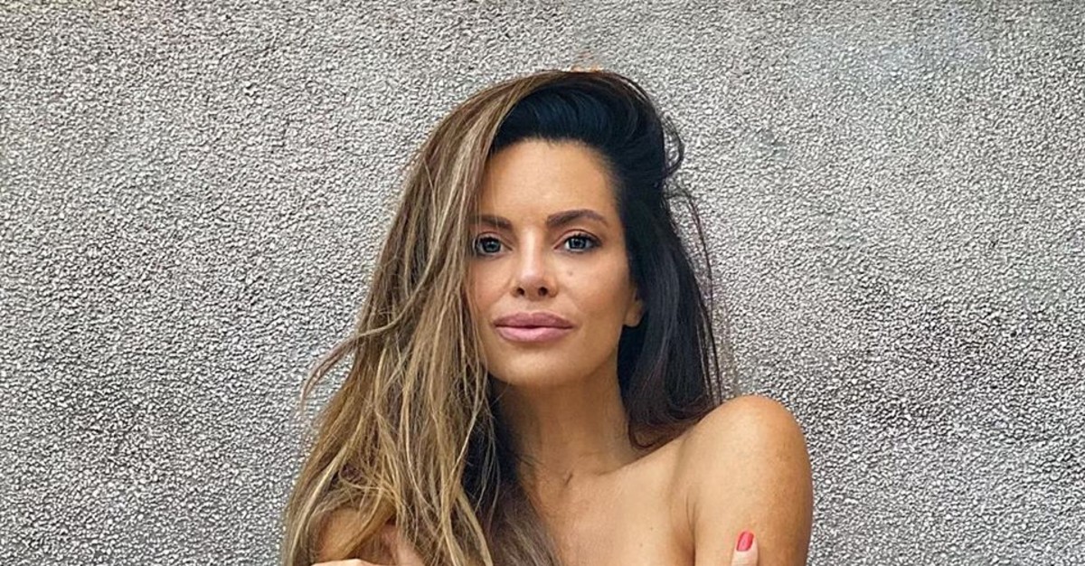 Nikolina Ristović se fotkala u toplesu pa dobila bizaran zahtjev od ...