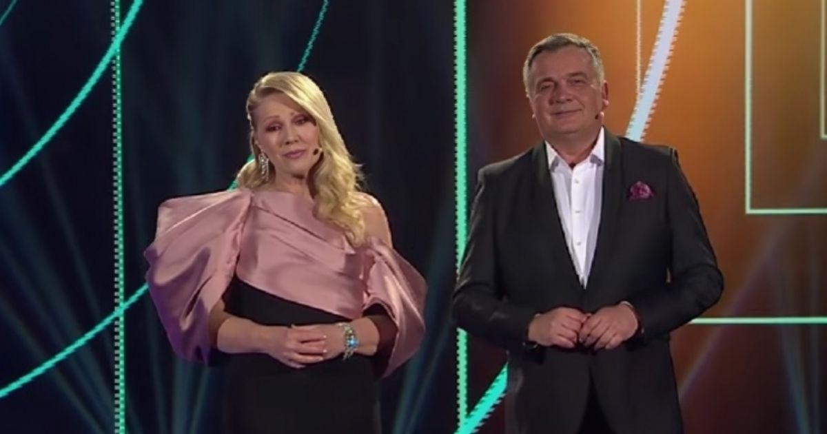 Barbara Kolar za finale Dore odjenula crno-rozu haljinu čija je cijena ...