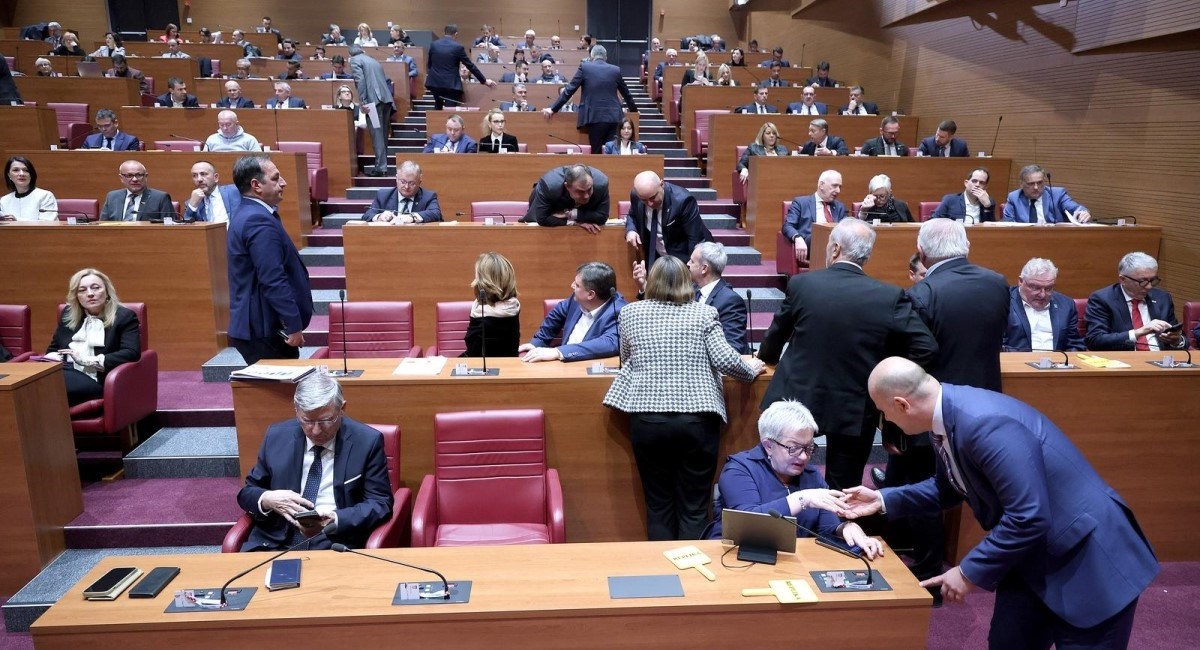 Sabor godinu počeo Lex AP-om i Turudićem, završio dvostruko višim ...