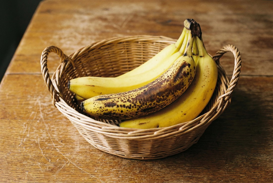 I vama banane brzo pocrne? Imamo super trikove za usporavanje zrenja ...