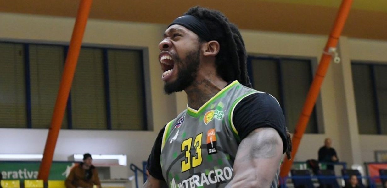 VIDEO Košarkaš u Litvi promašio sva slobodna bacanja. Ovako se ni Shaq nije blamirao - Index.hr