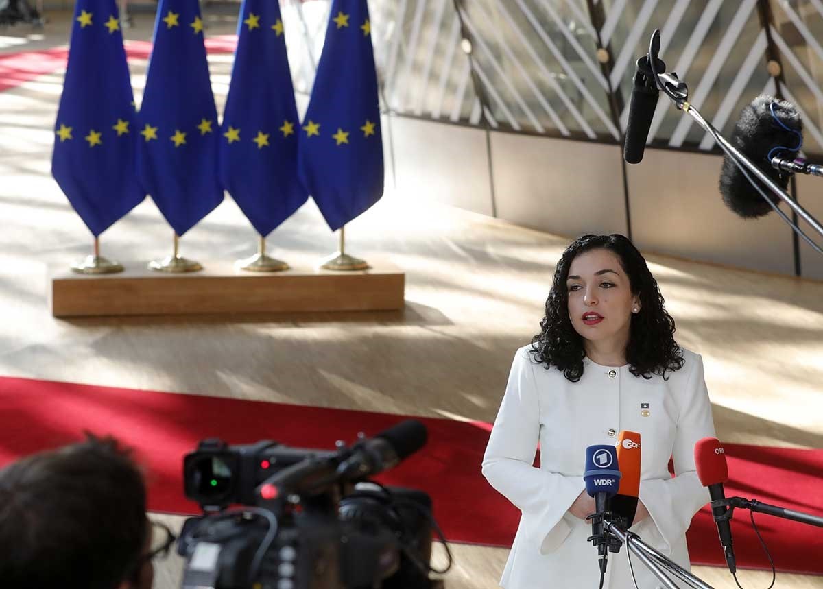 Azem Vllasi poziva na prosvjede jer Kosovo nije dobilo viznu ...