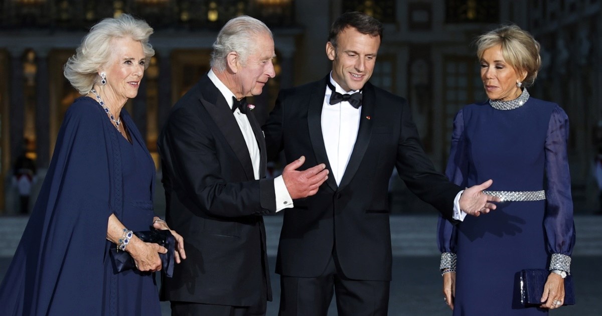 Camilla je na svečanu večeru s Macronom u Versaillesu nosila poseban ...