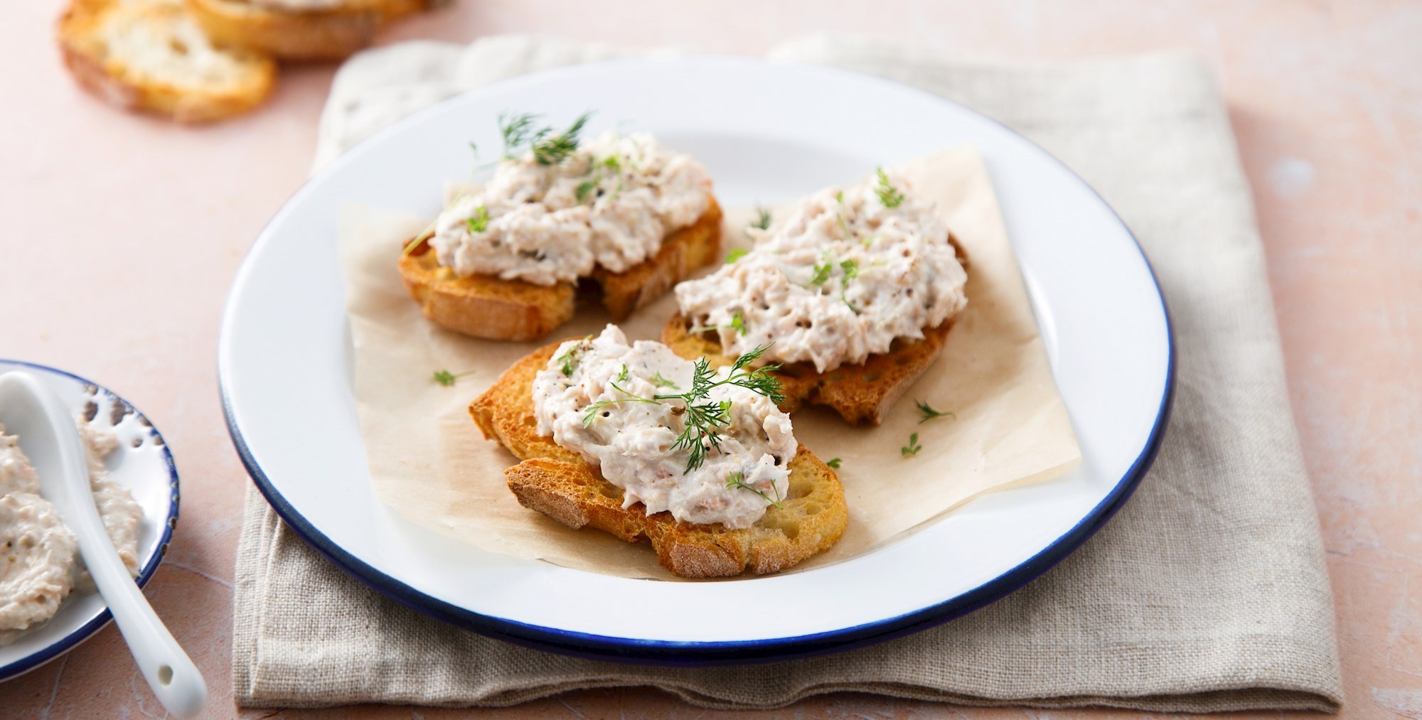 Bakalar je preskup, a namaz od oslića je brza i jeftina zamjena, imamo ...