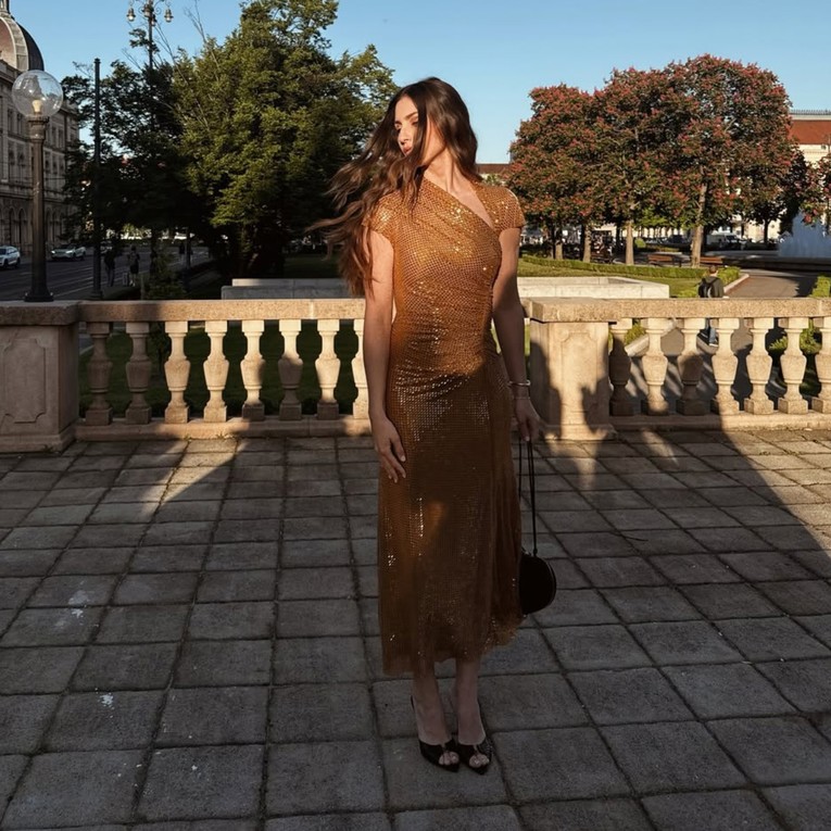 Helena Livaković zablistala u zlatnoj haljini od 705 eura - Index.hr