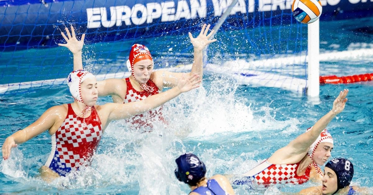 Hrvatske vaterpolistice uvjerljivo poražene protiv Grčke na Svjetskom ...