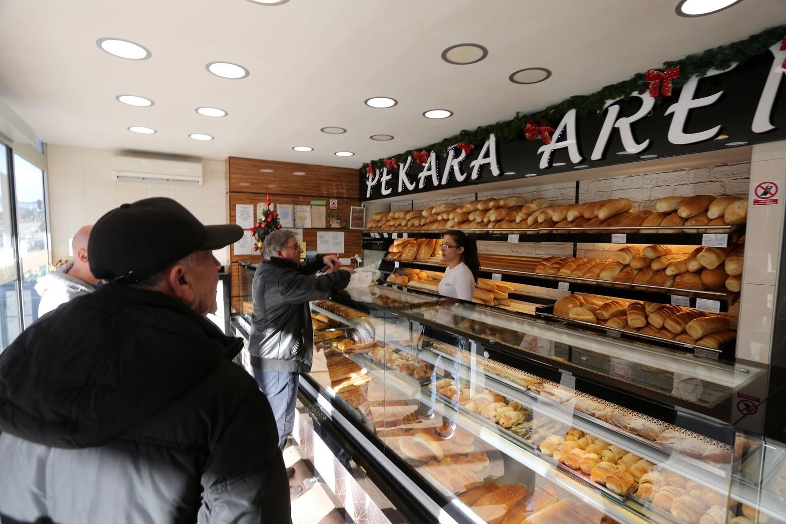 Vlada će nedjeljom ograničiti i rad kioska i pekarnica - Index.hr