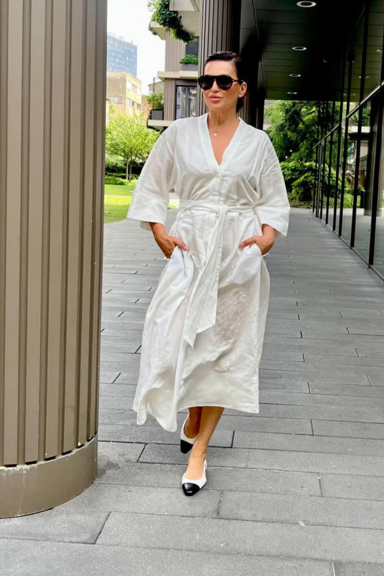 Nina Badrić ima ljetni outfit koji izgleda skupo, cipele su nas odmah ...