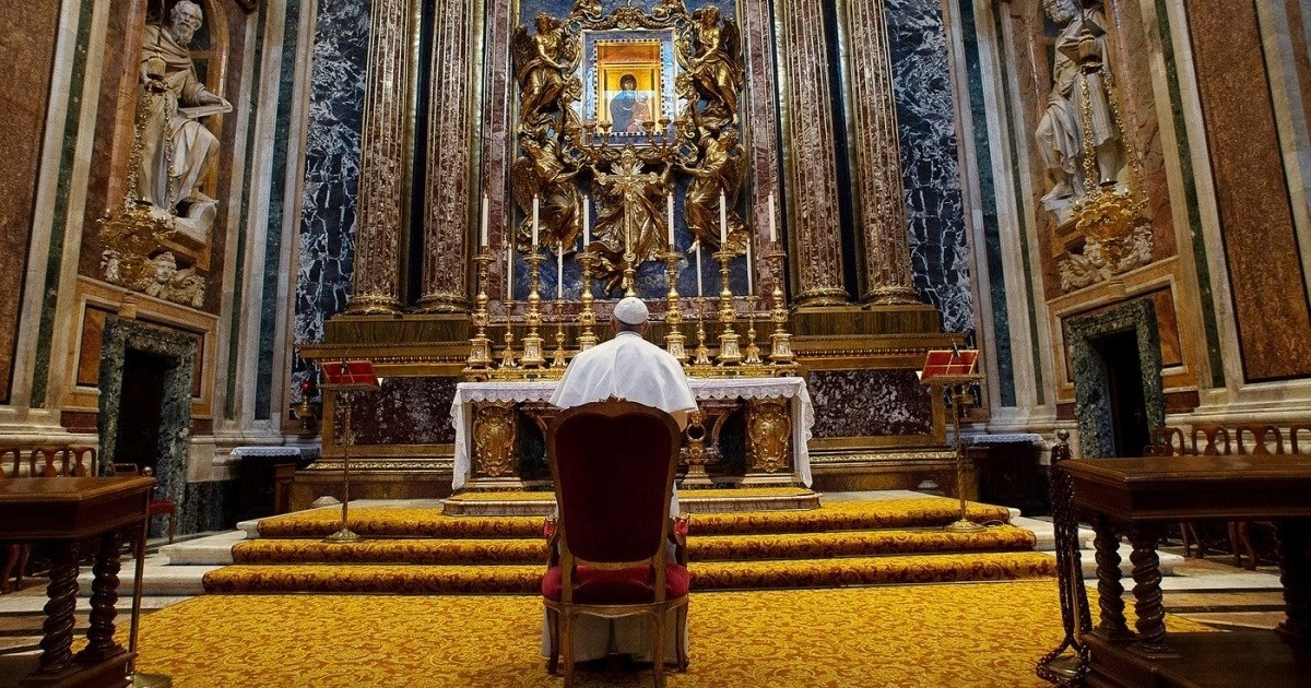 Kako će izgledati Papin sprovod? Drveni lijes i kraj duge tradicije ...