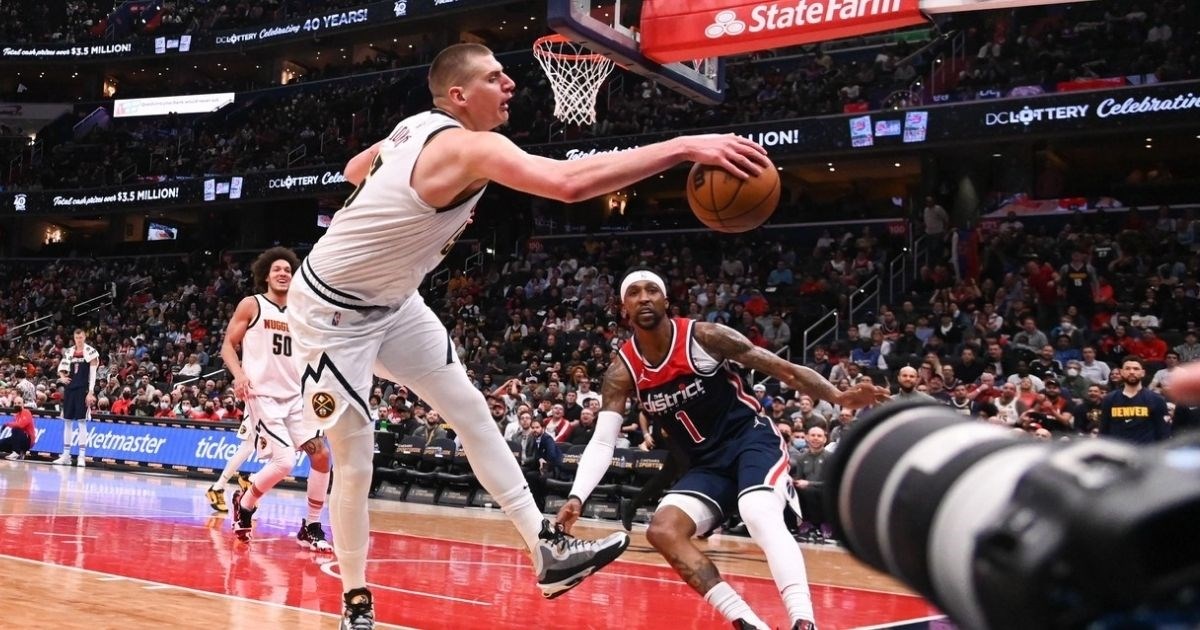 Novi povijesni pothvat Nikole Jokića. Zubac se pogubio, Curry ozlijedio ...