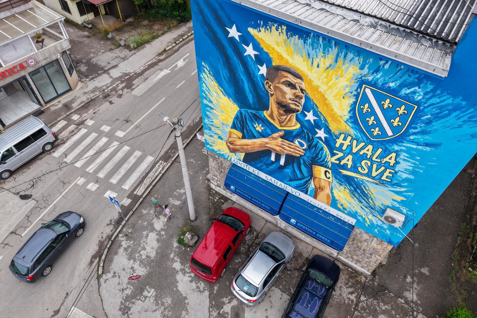 U Sarajevu mural posvećen kapetanu Edinu Džeki: "Hvala za sve" - Index.hr