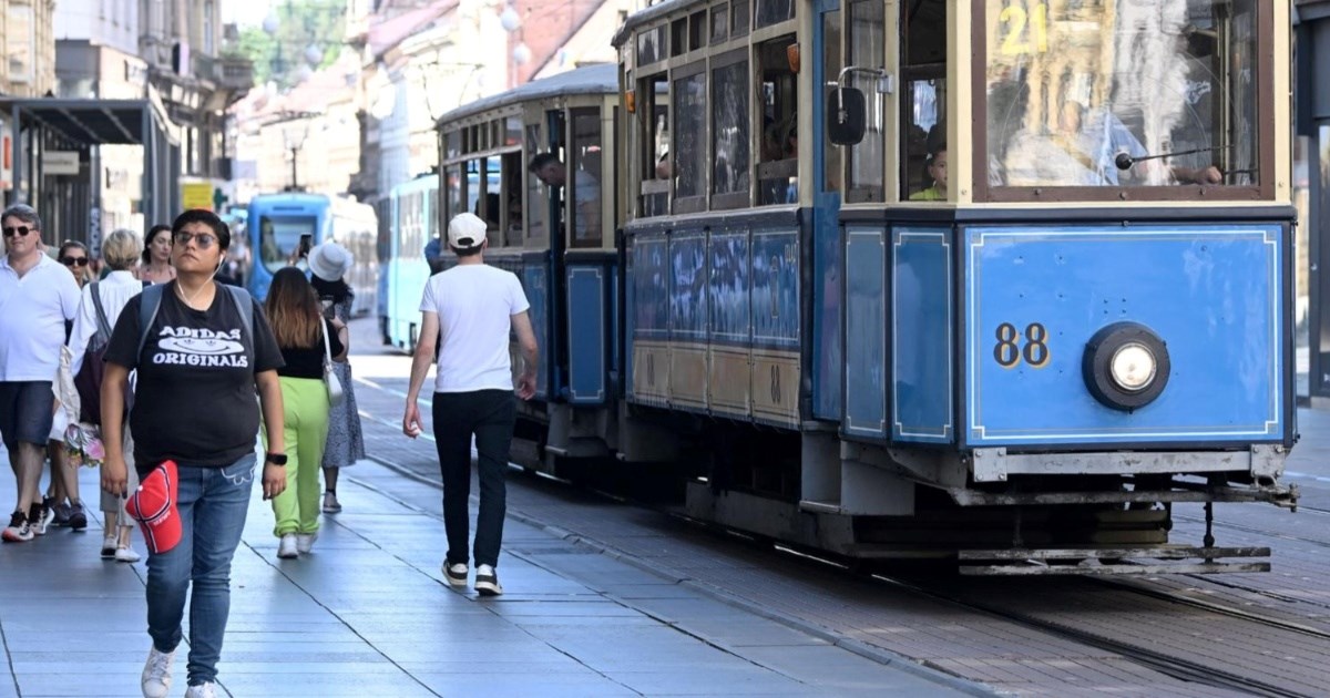 Zagrepčani sunčanu i toplu nedjelju iskoristili za izlazak u grad ...
