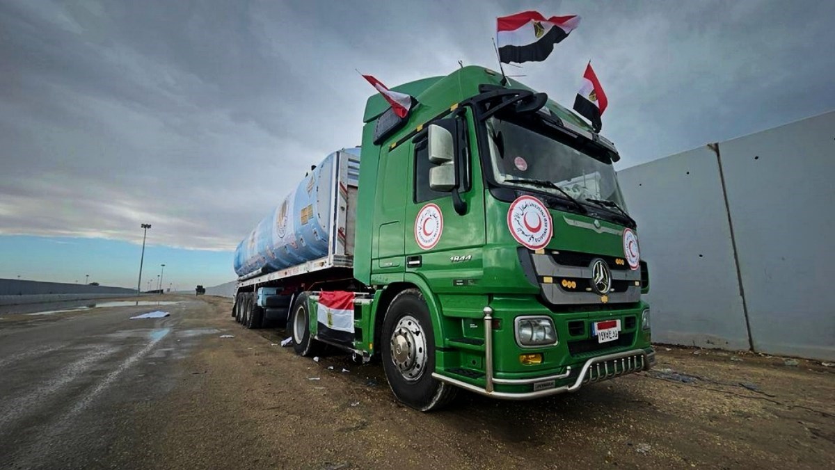 Izrael dopustio dva kamiona dnevno s gorivom u Gazu - Index.hr