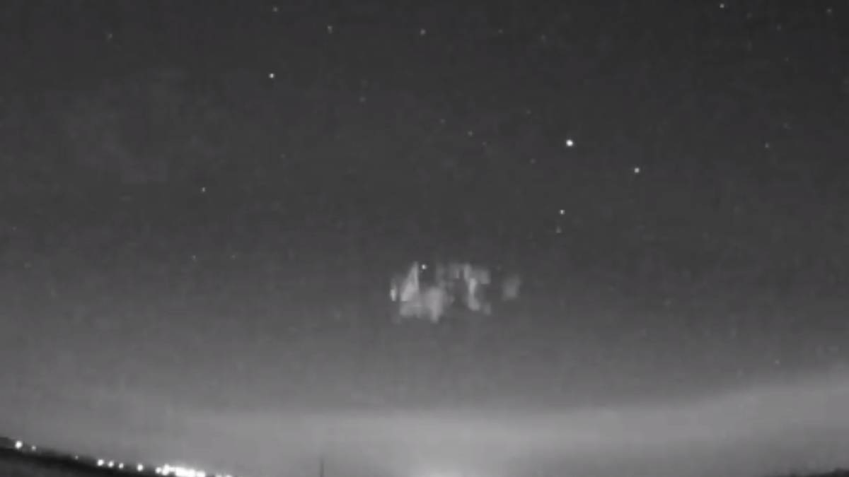 VIDEO Iznad Đakova snimljeni crveni vilenjaci, neobičan meteorološki ...