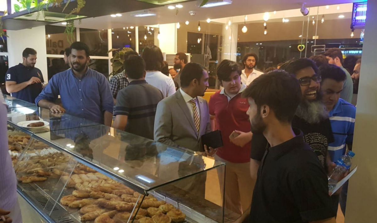 Najveći Mlinar Caffe otvoren u Pakistanu. Ima pet etaža, pogledajte ...