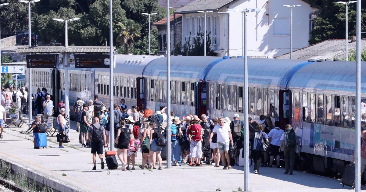 FOTO Ovako izgleda Split početkom srpnja, u grad stigli brojni turisti ...