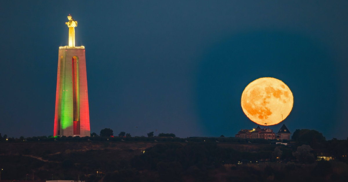 Plavi Mjesec obasjao je nebo od Istanbula do Los Angelesa, prizori su ...