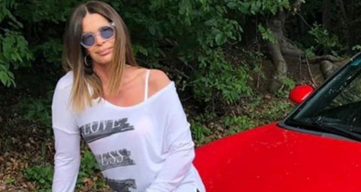 Ana Sasso s 56 godina u kupaćem kostimu izgleda kao milijun dolara ...