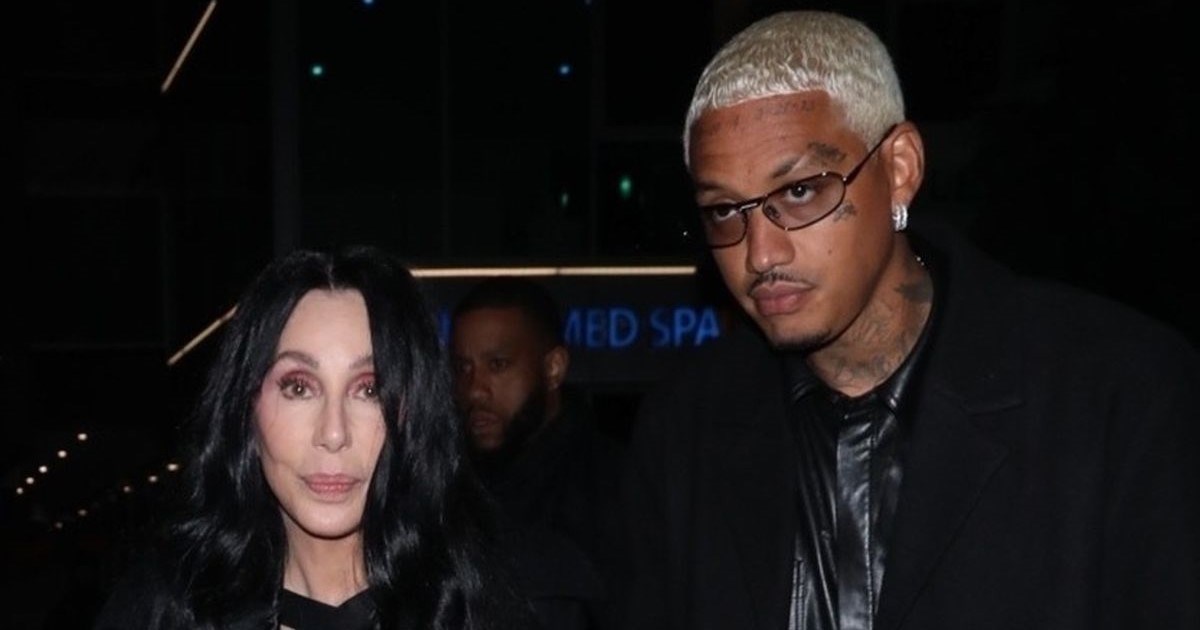 Cher potvrdila vezu s 40 godina mlađim producentom: "Upoznala sam ga s ...