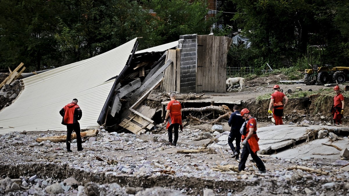 Pokopana prva žrtva poplava u Konjicu, brojna naselja još uvijek ...