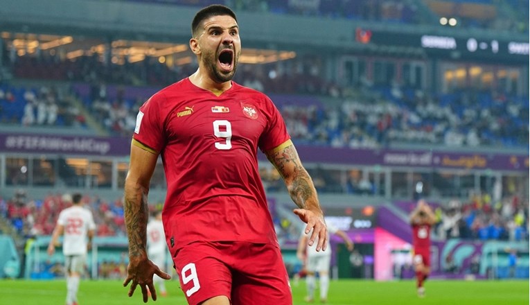 Mitrović: Hijene skrivene po rupama šutjele su dok je Srbija gazila. A ...