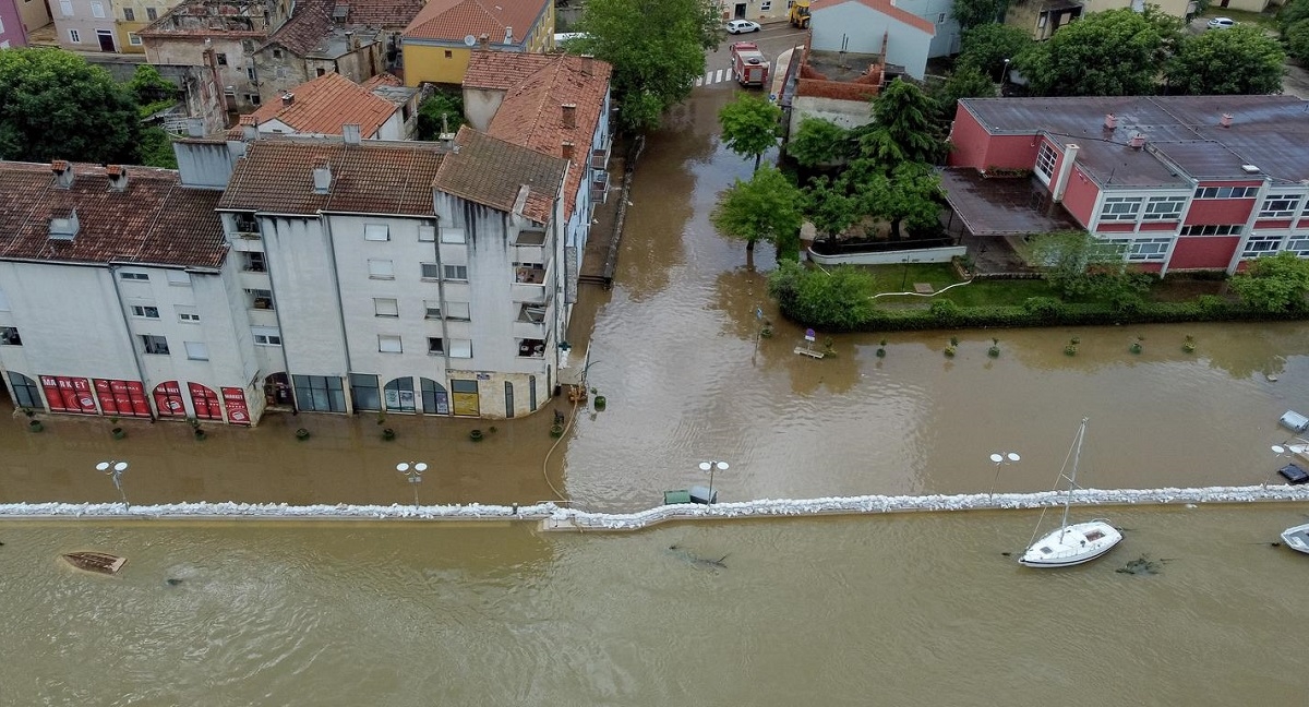 FOTO Ovako danas izgleda Obrovac iz zraka - Index.hr