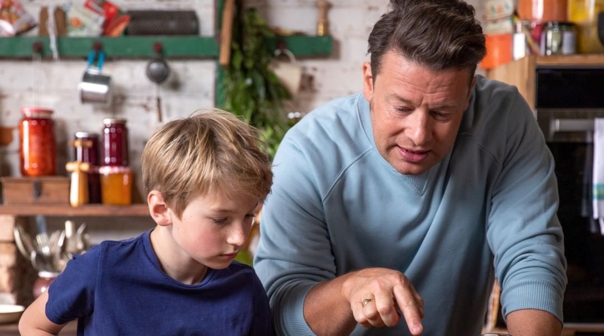 Kad Jamie Oliver uhvati kuhaču: Tri 15-minutna recepta slavnog ...