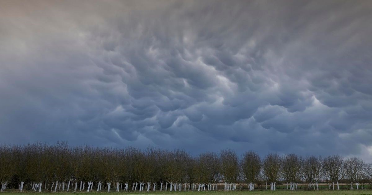 Neobična pojava: Iznad Čepina pojavili su se mammatus oblaci - Index.hr