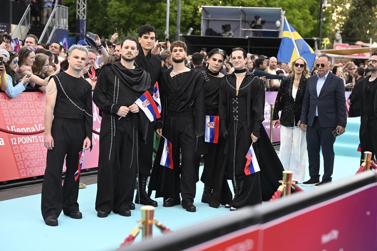 Član grupe Lavina oglasio se nakon plasmana Srbije u finale Eurosonga ...