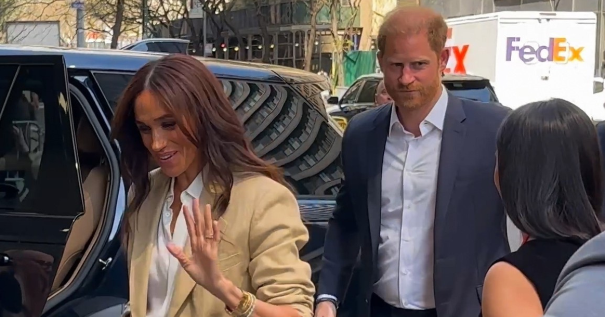 VIDEO Princ Harry pokušao pružiti ruku Meghan, ona ga nije ni pogledala ...