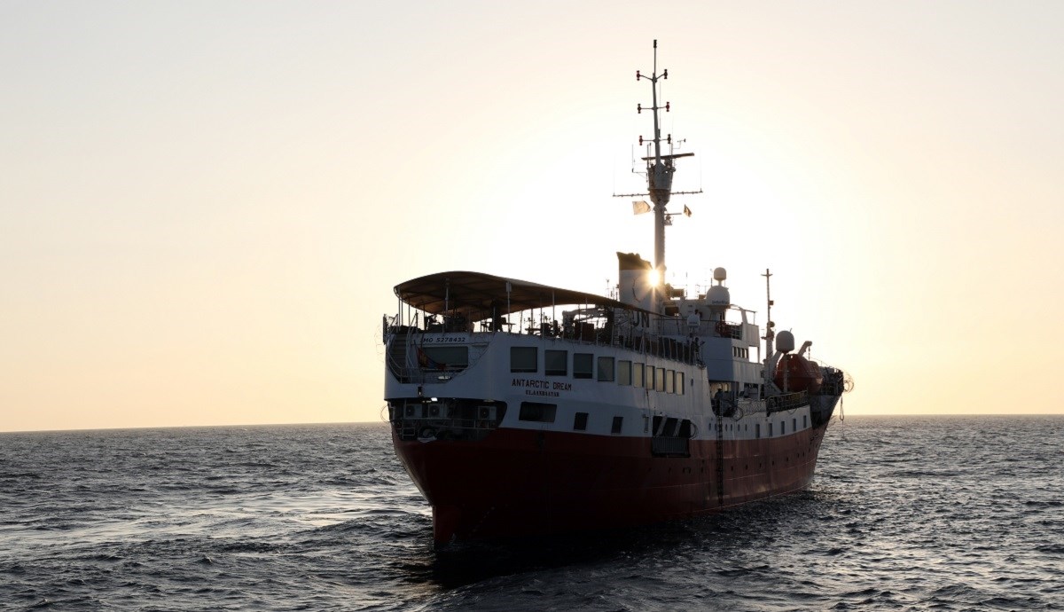 UN kupuje tanker za skladištenje nafte s broda koji propada kod ...