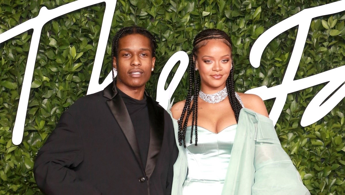 Rihanna pokazala drugog sina, obitelj zajedno pozirala - Index.hr