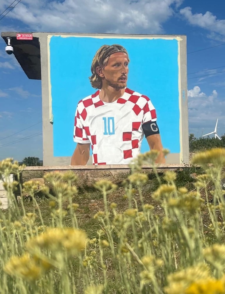 Nakon propalog pokušaja u Zadru, mural Luke Modrića osvanuo u Zatonu ...