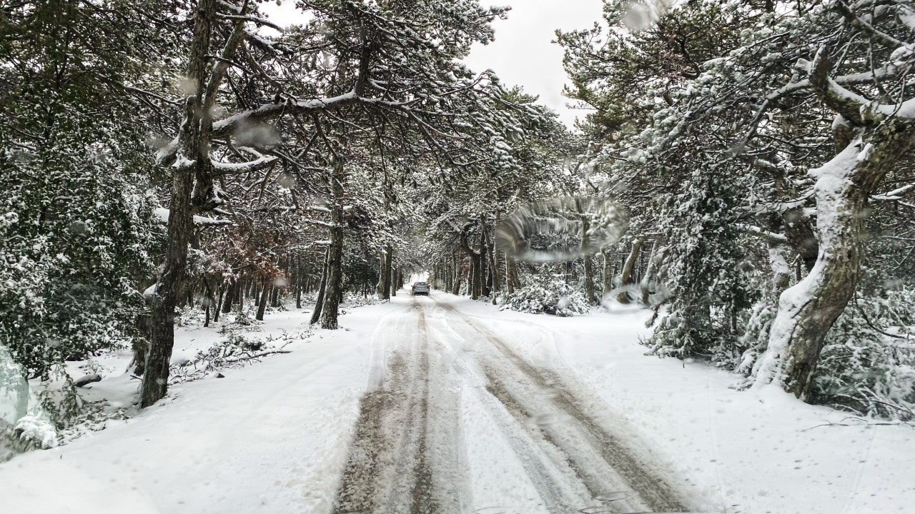 FOTO U Dalmaciji je pao snijeg, ovo su najljepši prizori - Index.hr