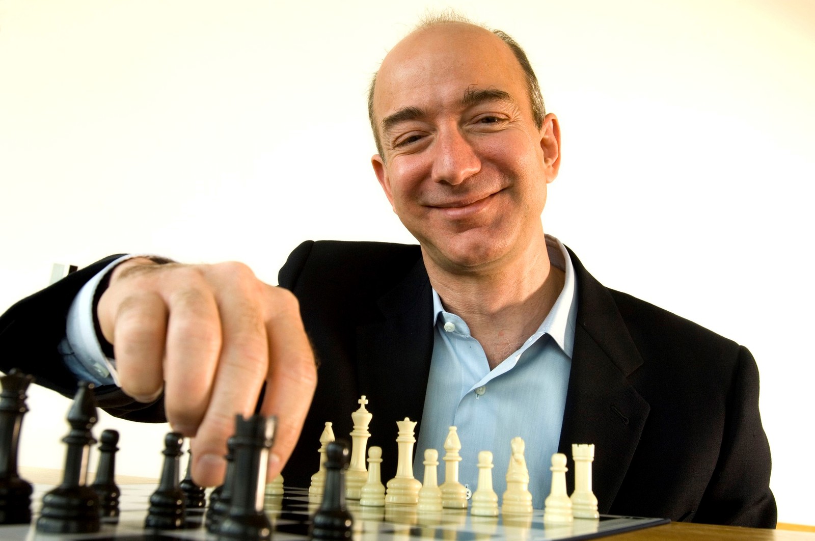 Kako je Jeff Bezos izgledao prije nego što je upoznao Lauren Sanchez ...