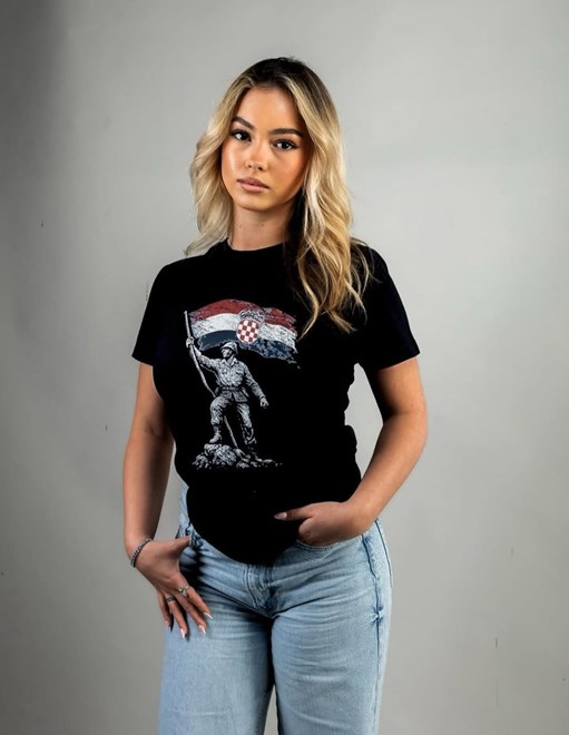 Otkriveno tko je ljepotica koja je ukrala pažnju na utakmici Osijeka i ...