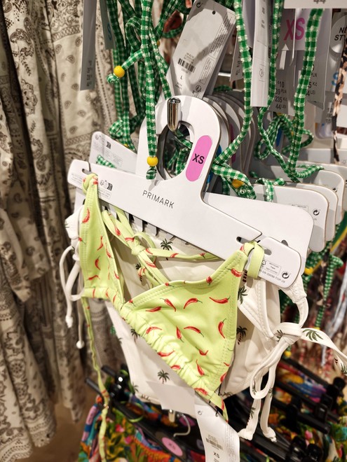 Razgledali smo ljetnu ponudu u Primarku, cijene kupaćih kostima su nas ...
