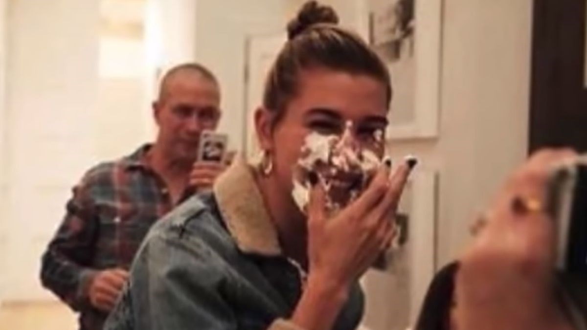 VIDEO Ne po faci: Bieber ženu iznenadio pred kamerom - Index.hr