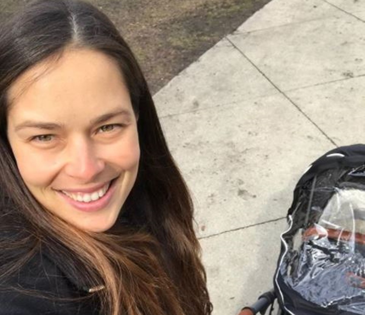 Ana Ivanović pozirala sa sinčićem i pokazala lice bez trunke šminke ...
