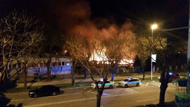 PIS-ova baraka izgorjela zbog kvara na instalacijama - Index.hr