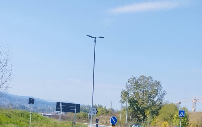 Fotka uređenja kružnog toka nasmijala je cijeli Balkan, detalj u prvom ...